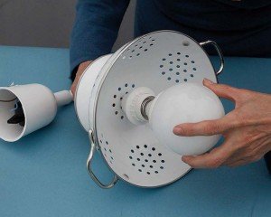 An Exquisite DIY Colander Pendant Lamp