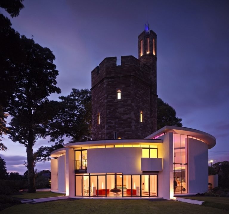 10 Converted Water Towers into Stunning Homes!